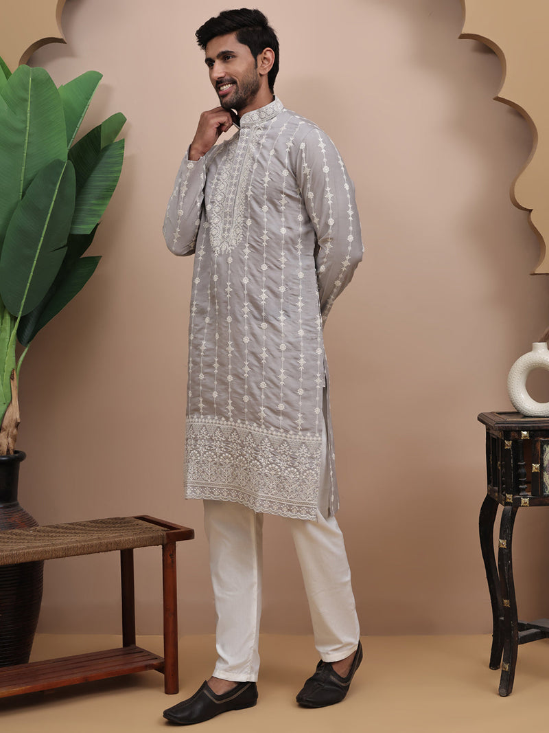 Men Light Grey Geometric Embroidered Thread Work Kurta – Rangkalp