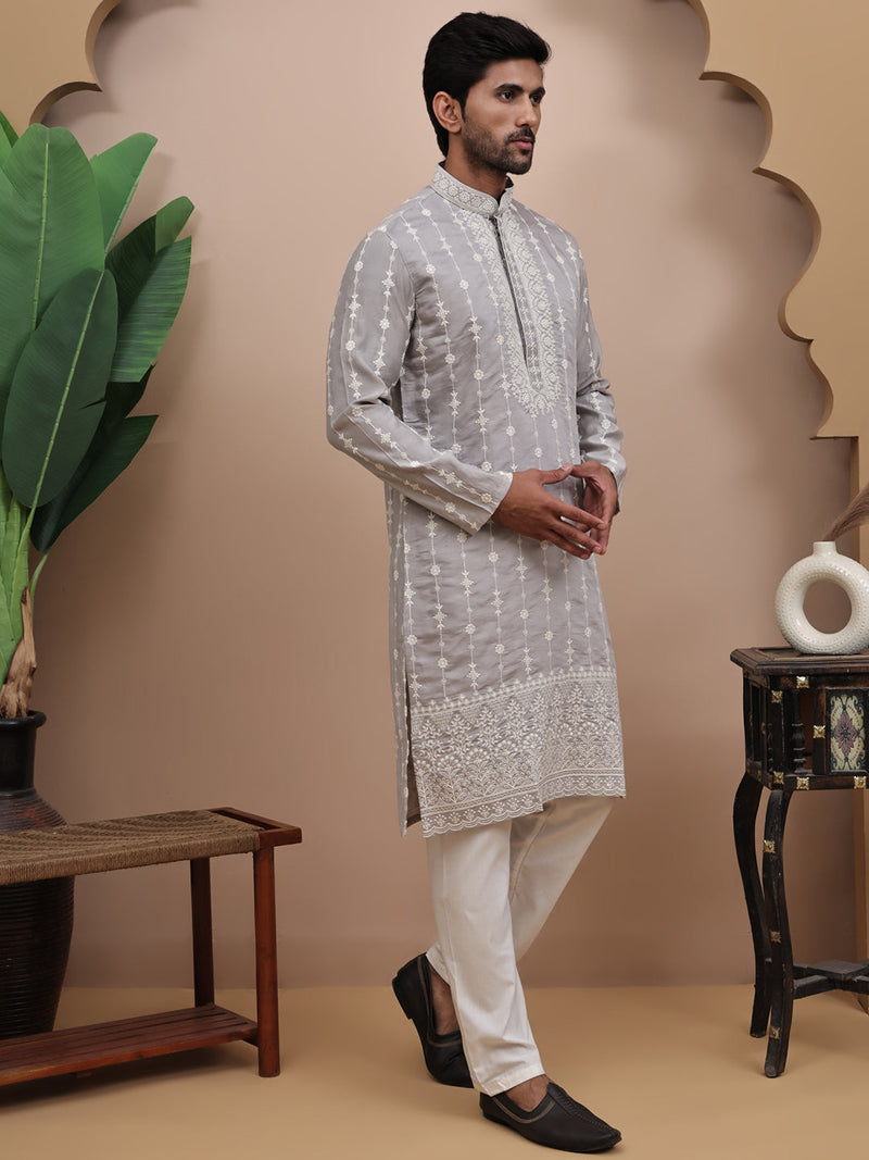 Men Light Grey Geometric Embroidered Thread Work Kurta – Rangkalp